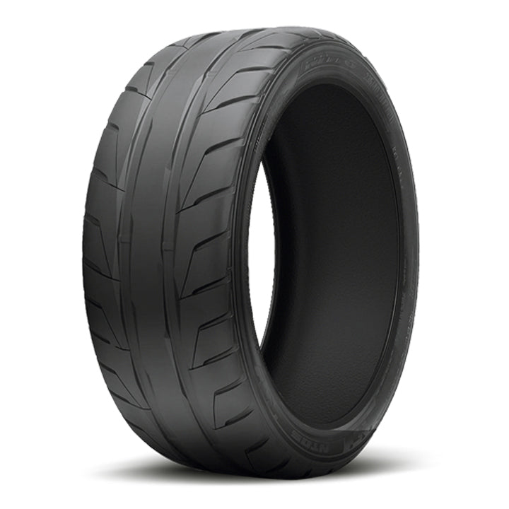 Nitto Tire NT05 205/50 R15 89W